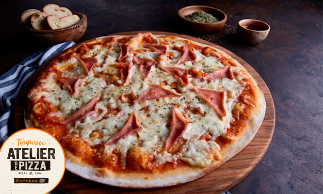 Pizza Familiar Favorita a elección, opción a pan al ajo y bebidas ...